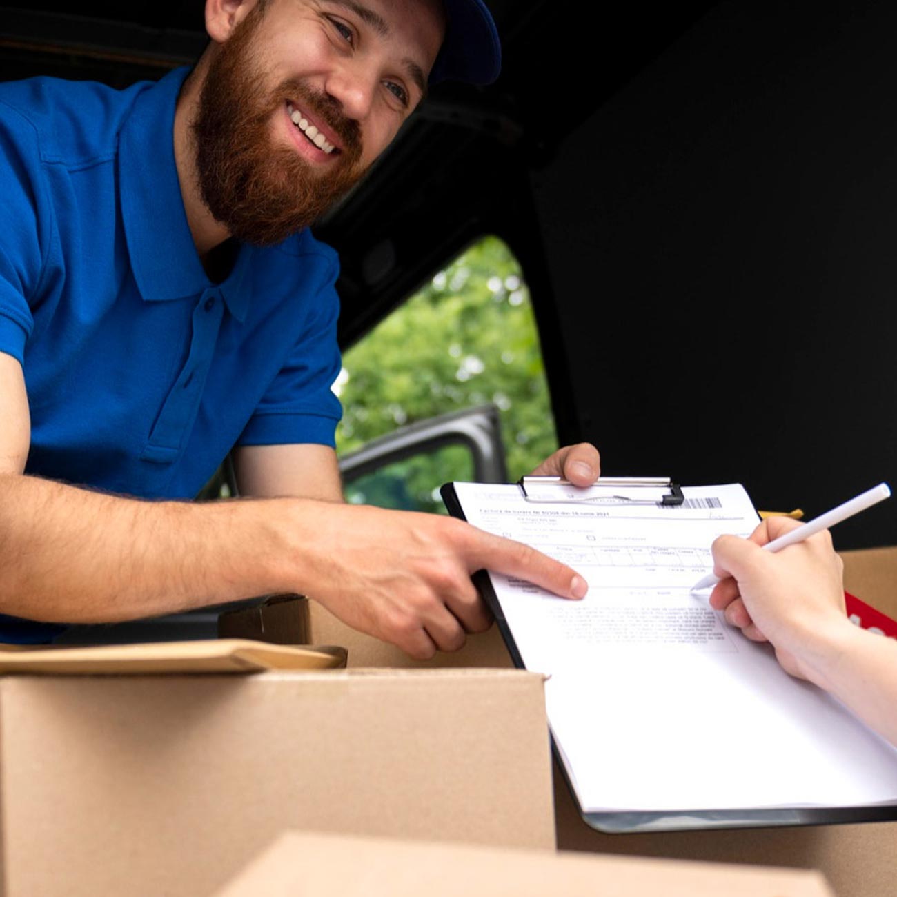Secure Shipments with Expert Insurance - Advanced Logistics